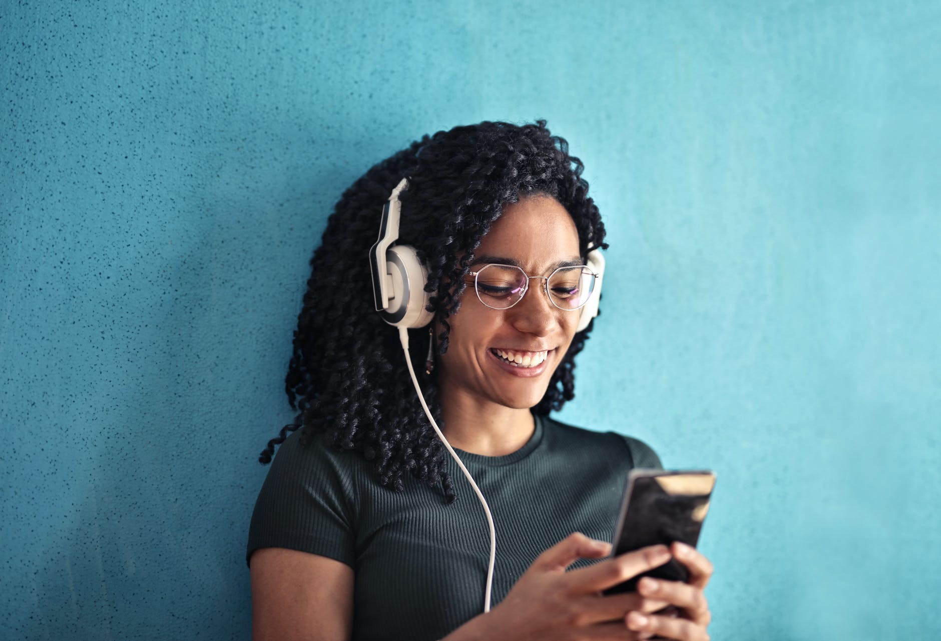 Want To Download Music? Here Are Some Helpful Tips | Popnable
