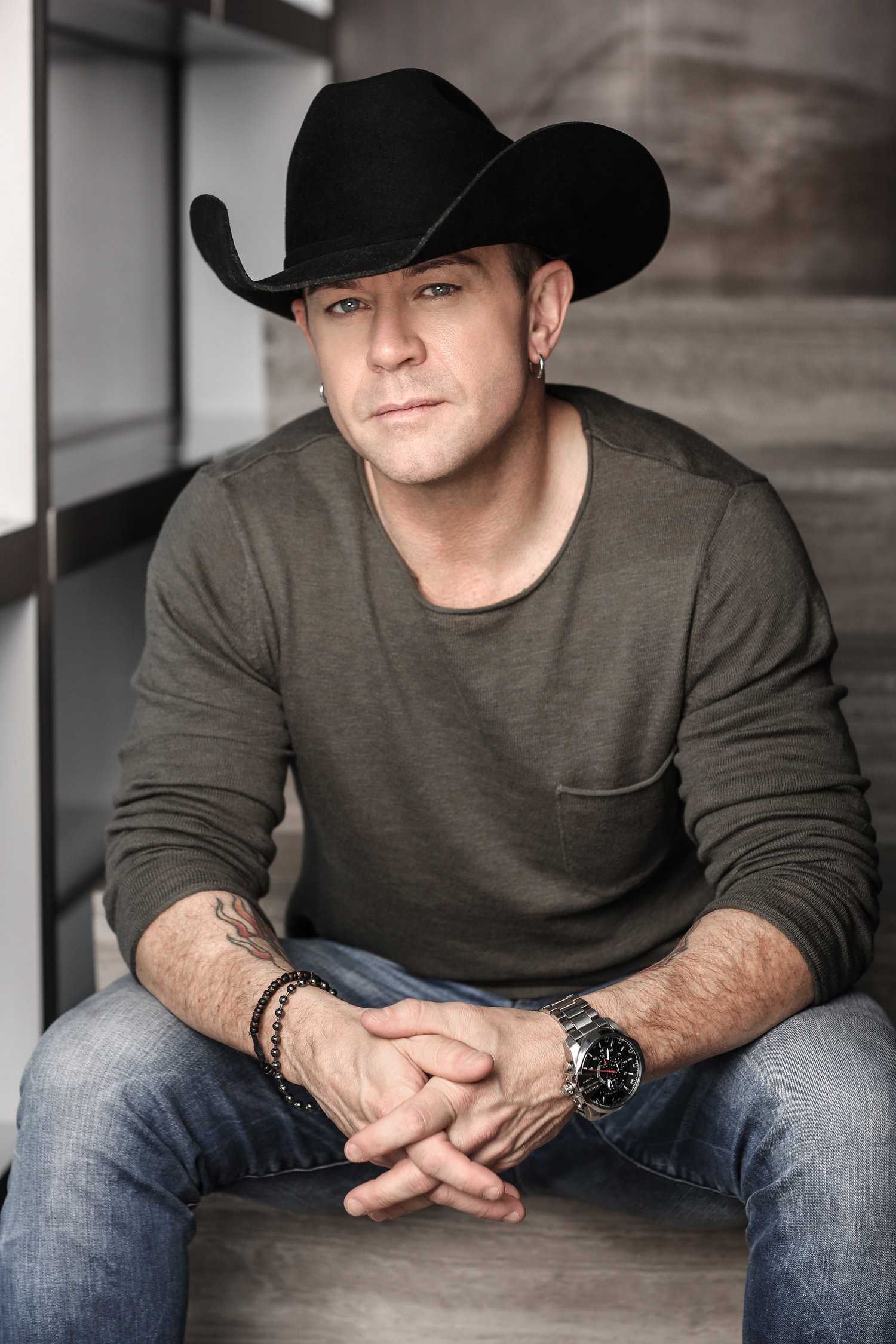 Aaron Pritchett Best Songs | Popnable