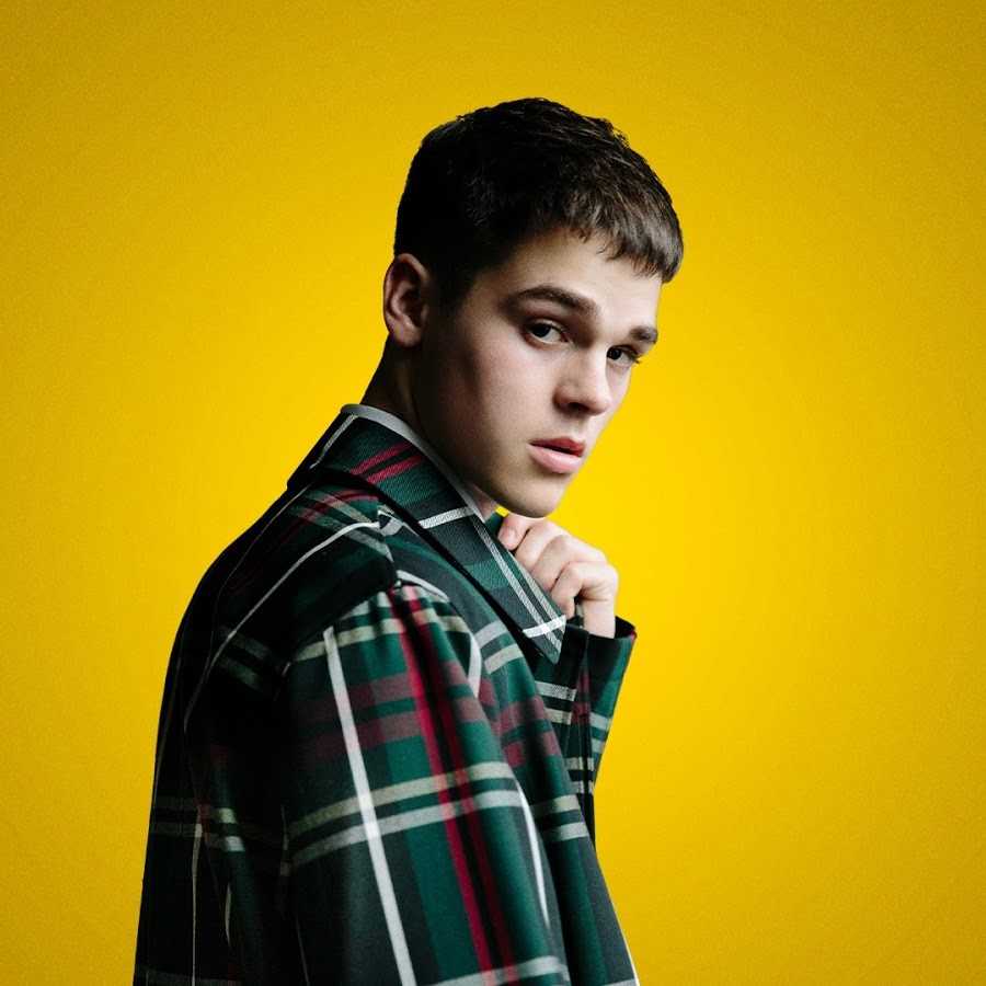 Aj Mitchell from USA | Popnable