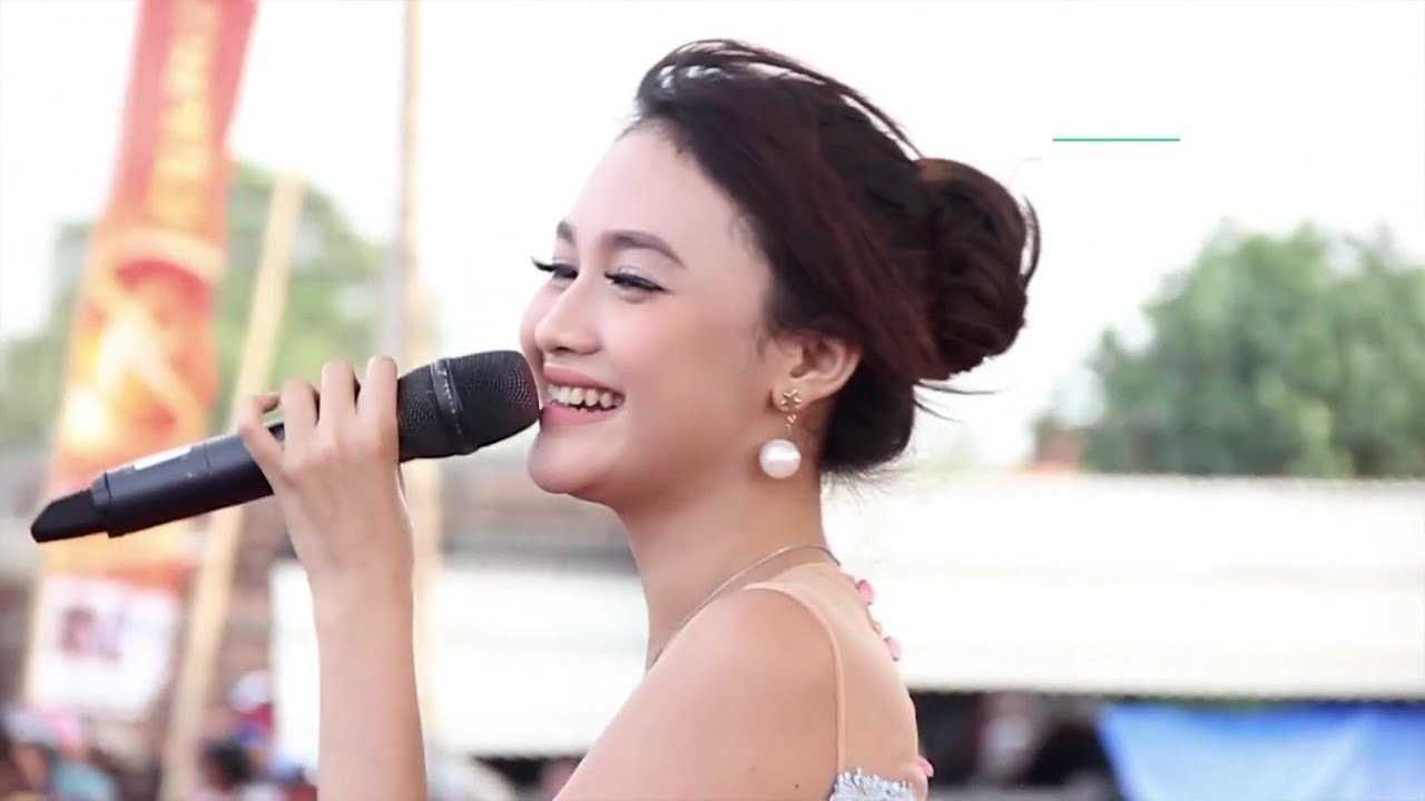 Arlida Putri Popular Songs | Popnable