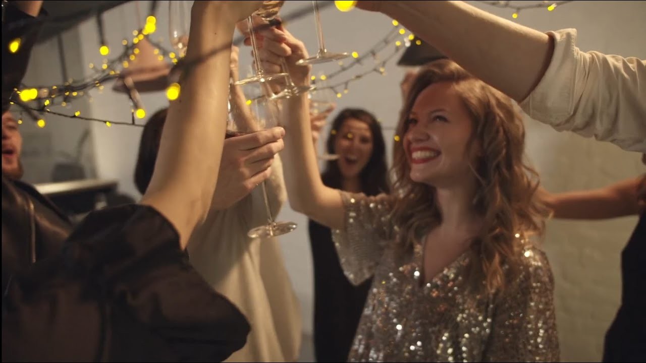 Ash Stone's Biography And Facts' | Popnable