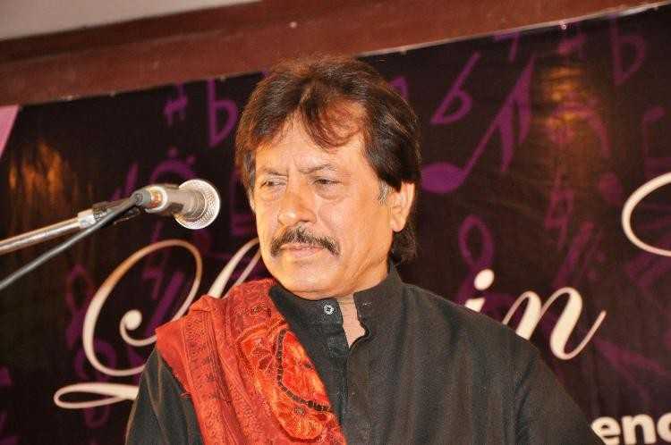 Attaullah Khan Esakhelvi's Biography And Facts' | Popnable