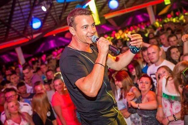 Crowd Best Songs | Popnable