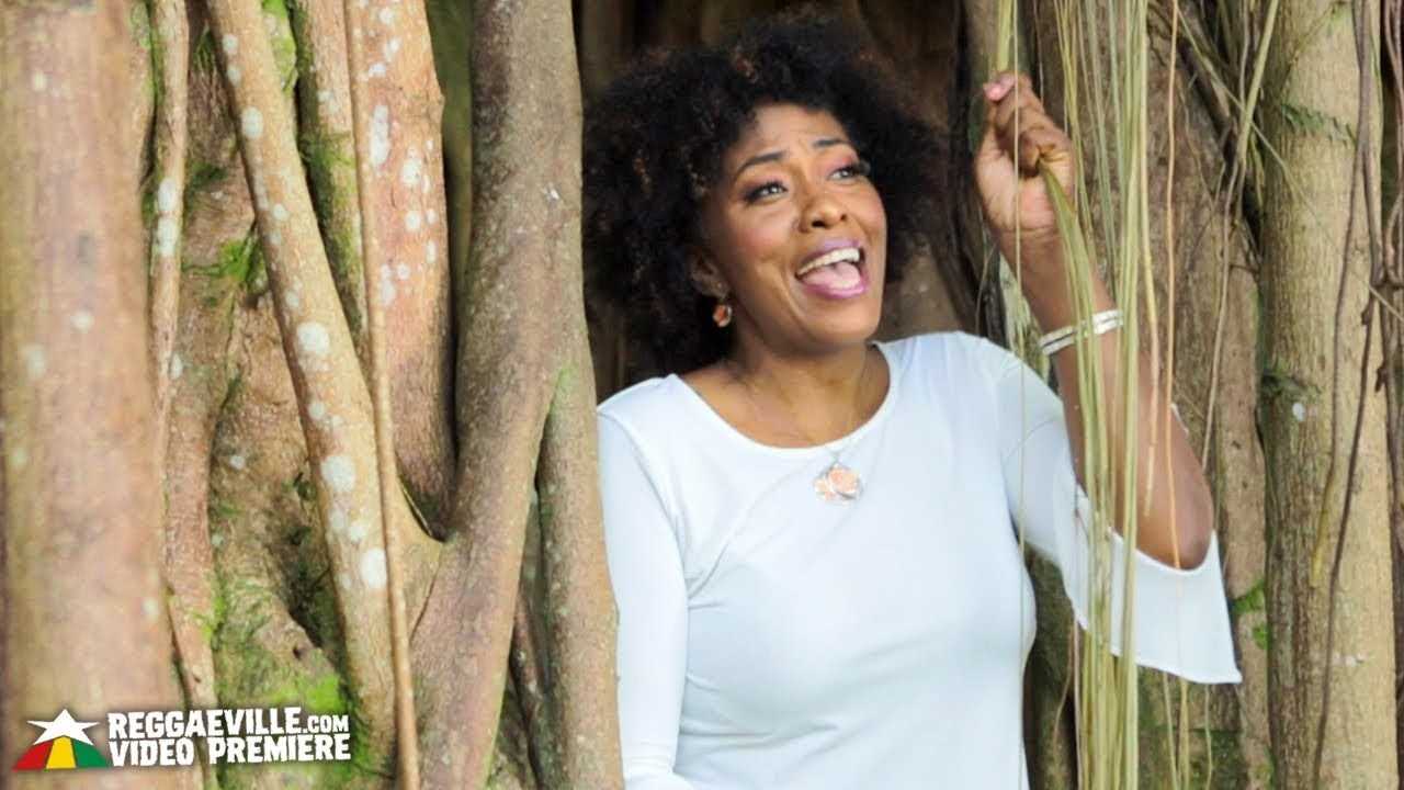 Dawn Martin's Biography And Facts' | Popnable