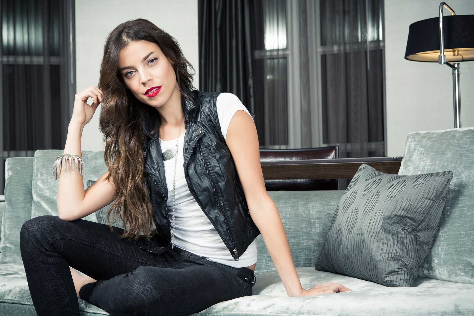 Eva Shaw's Biography And Facts' | Popnable