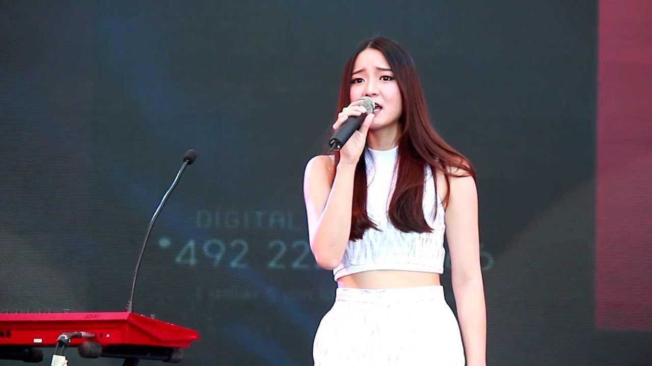 Ink Waruntorn Famous Songs | Popnable