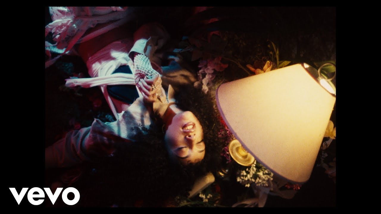 Jenevieve's Biography And Facts' | Popnable