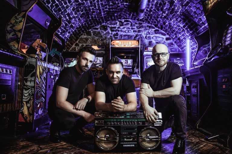 Komodo Popular Songs | Popnable