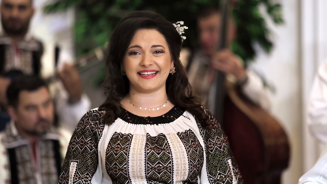 Laura Olteanu's Biography And Facts' | Popnable