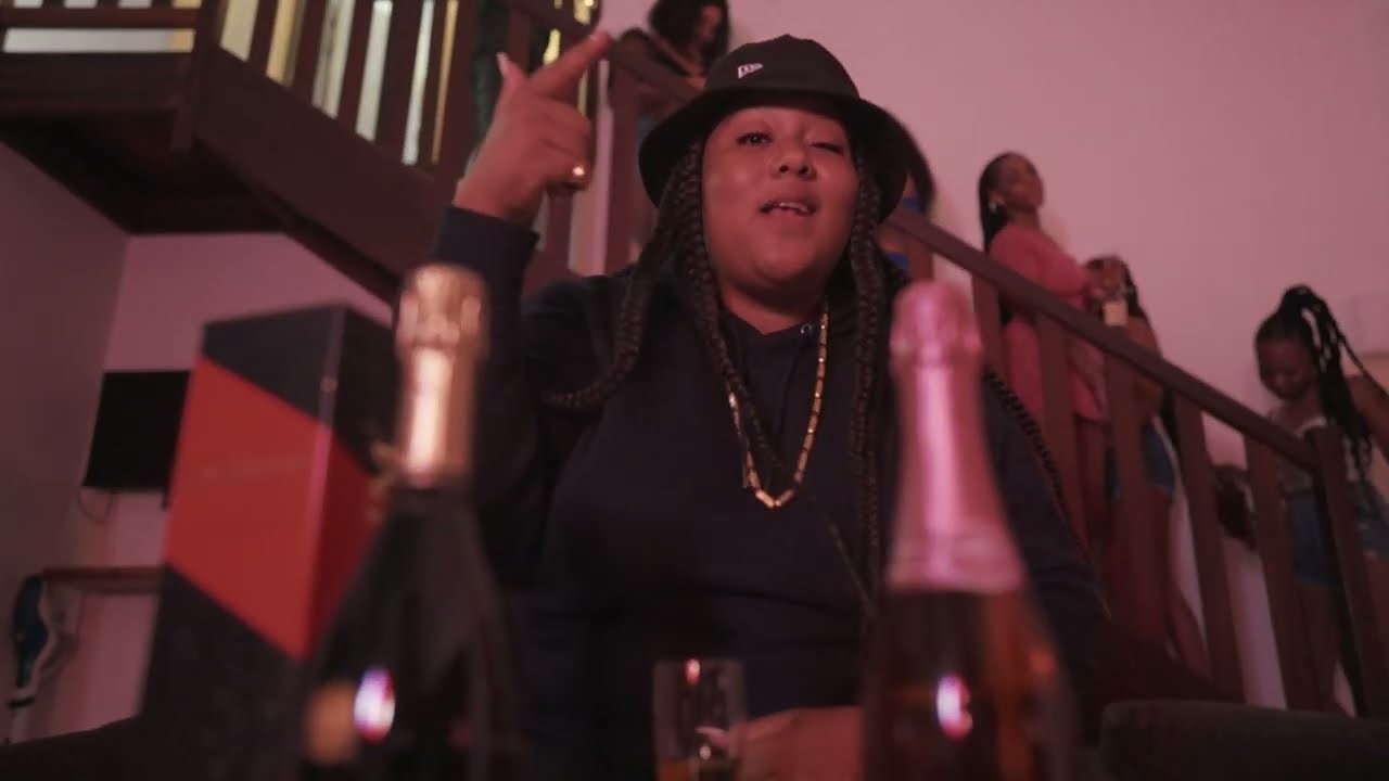 Melia's Biography And Facts' | Popnable