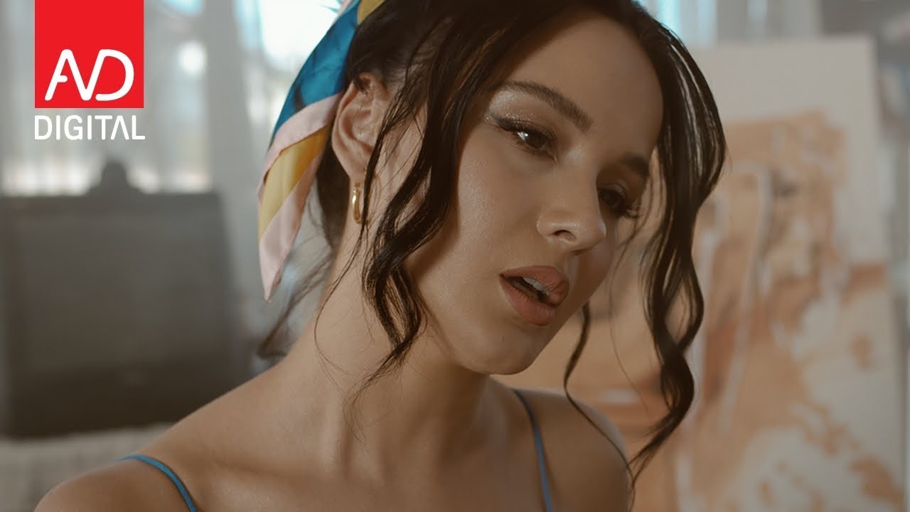 Monika's Biography And Facts' | Popnable