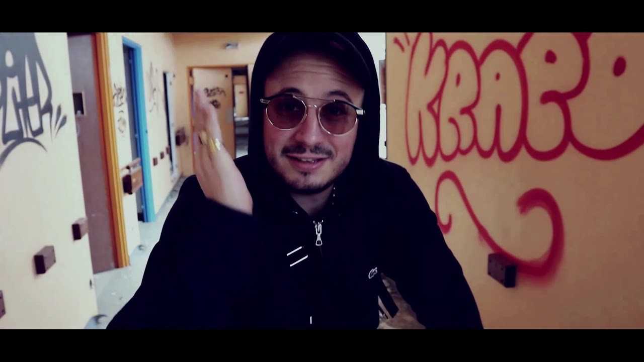 Moonwalk's Biography And Facts' | Popnable