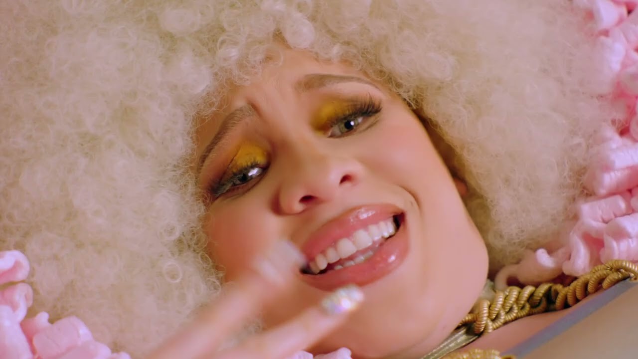 Pretty Porcelain's Biography And Facts' | Popnable