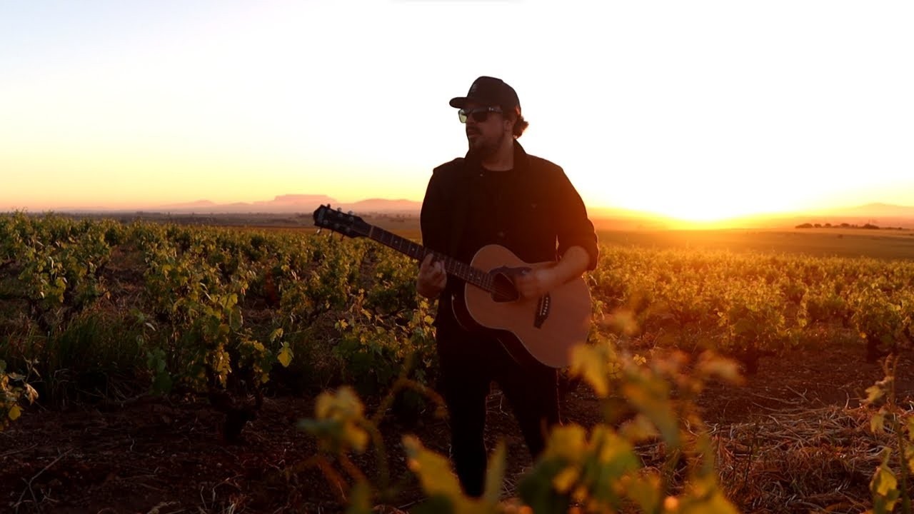 Ryno Velvet from South Africa | Popnable