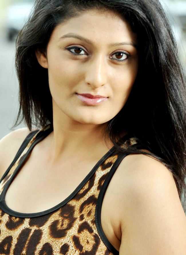 Shefali Singh Popular Songs | Popnable