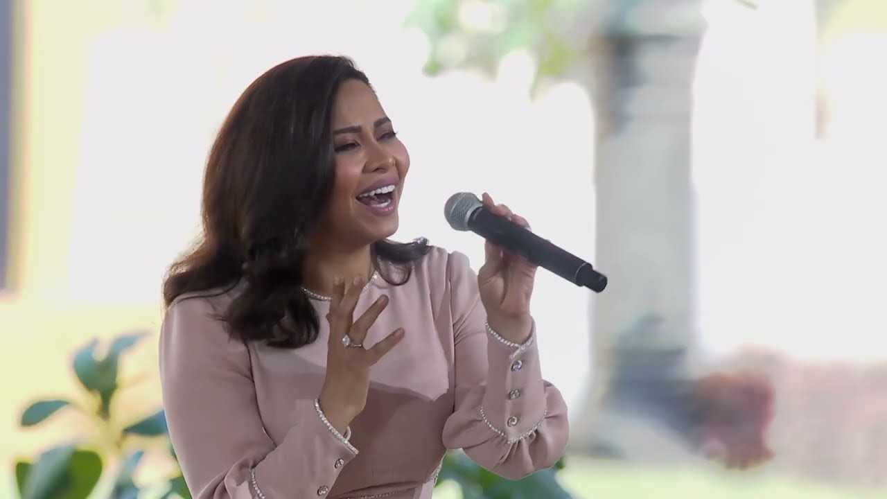 Sherine's Biography And Facts' | Popnable