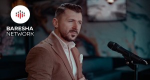 Lyrics & Translations of AJO M'LA N'VETMI by Gjon Ukaj | Popnable