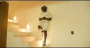 Lyrics & Translations of Memories by Roney | Popnable