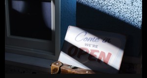 'It’s Raining' - ญี่ปุ่น เพลง | Popnable