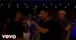 Lyrics & Translations of No Dejen Que Cante El Gago by Victor Manuelle ...