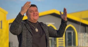 Zambetul Ei by Florinel from Romania | Popnable