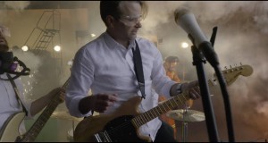 'Roman Candles' - Achetez la chanson et écoutez-la | Popnable