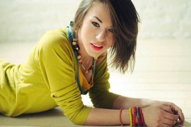 IOWA's lead singer gives birth to first child | Popnable